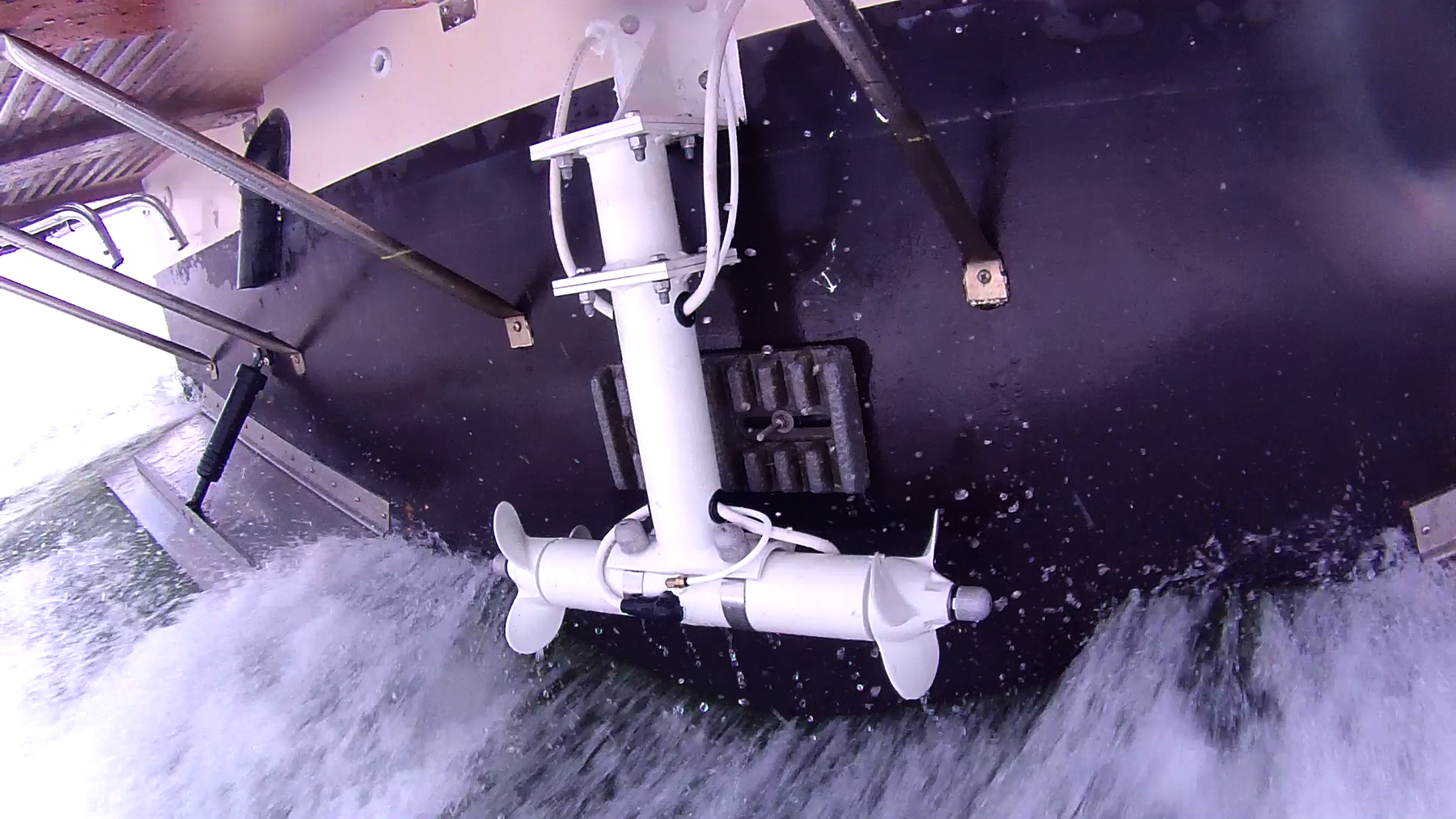 ST350 Stern Thruster for Boats 35′–50′ | SideShift